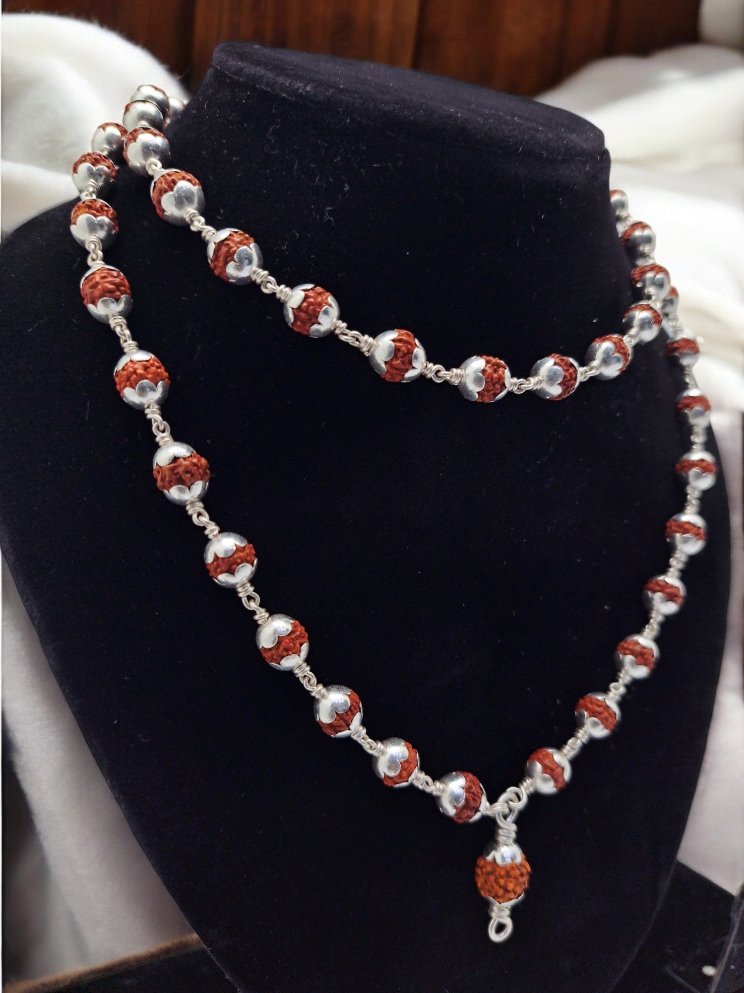 Chanting Mala – Visruta silver